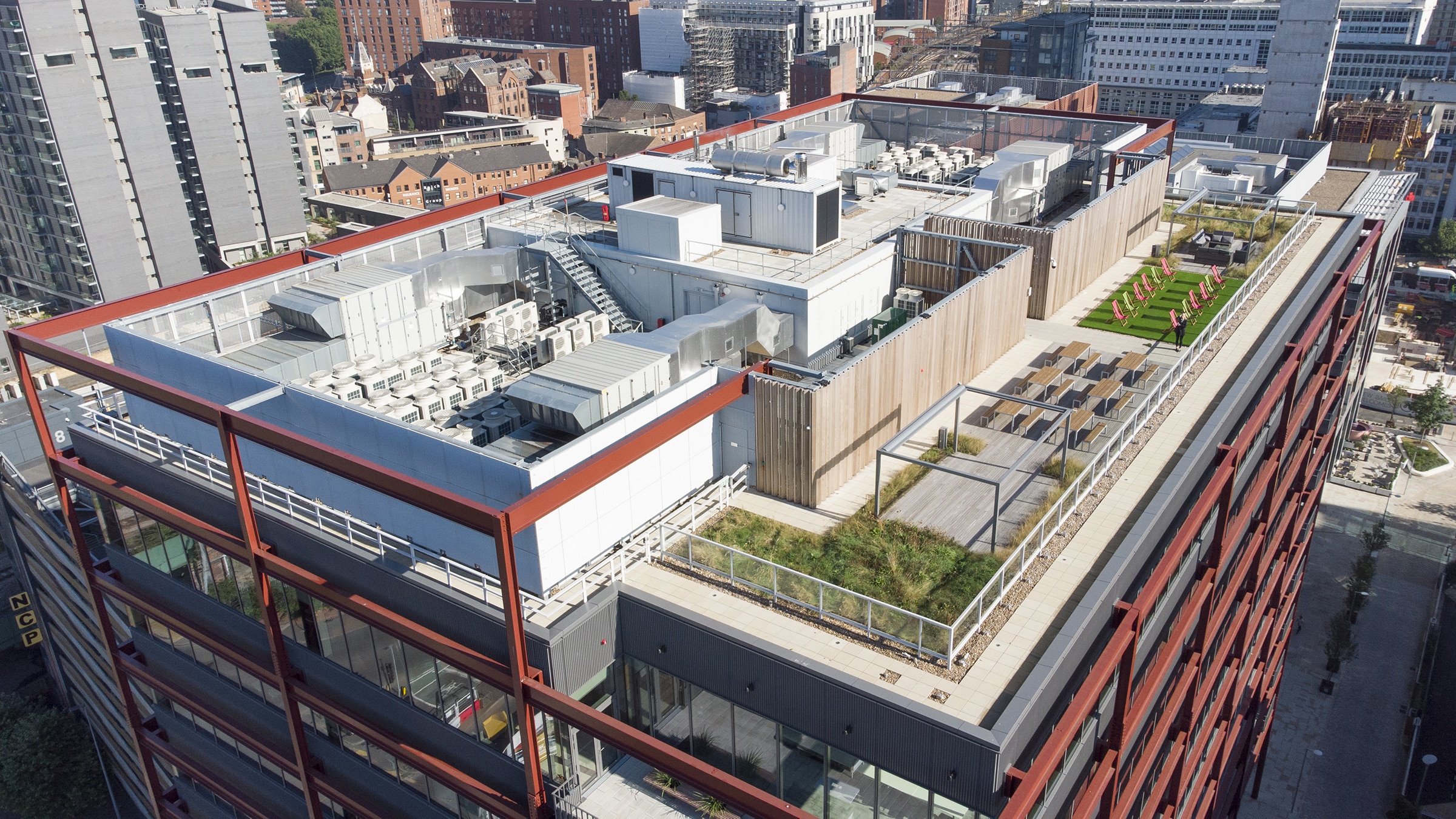 Two New Bailey - Staticus