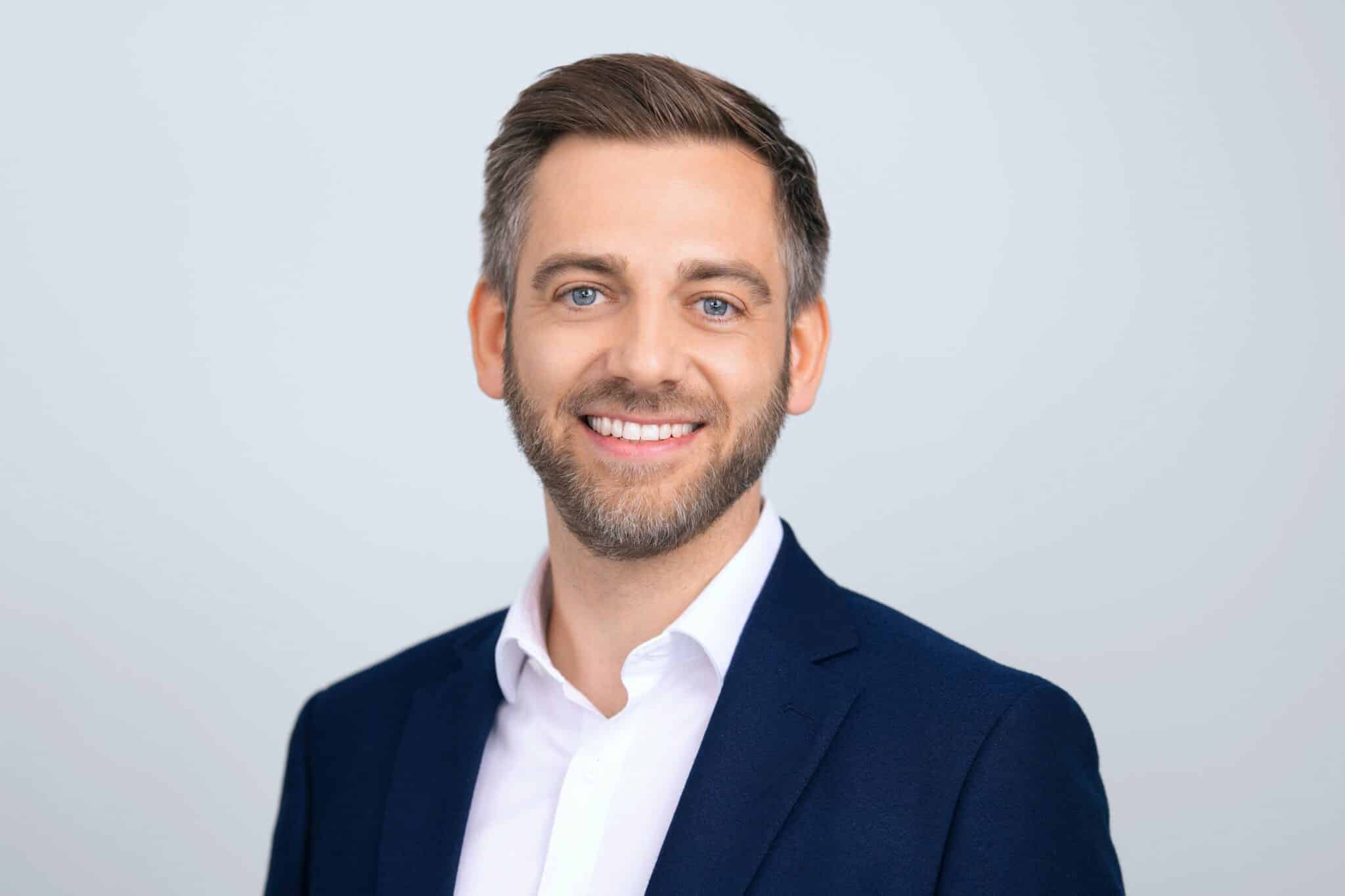 Contact the Staticus team | Staticus
