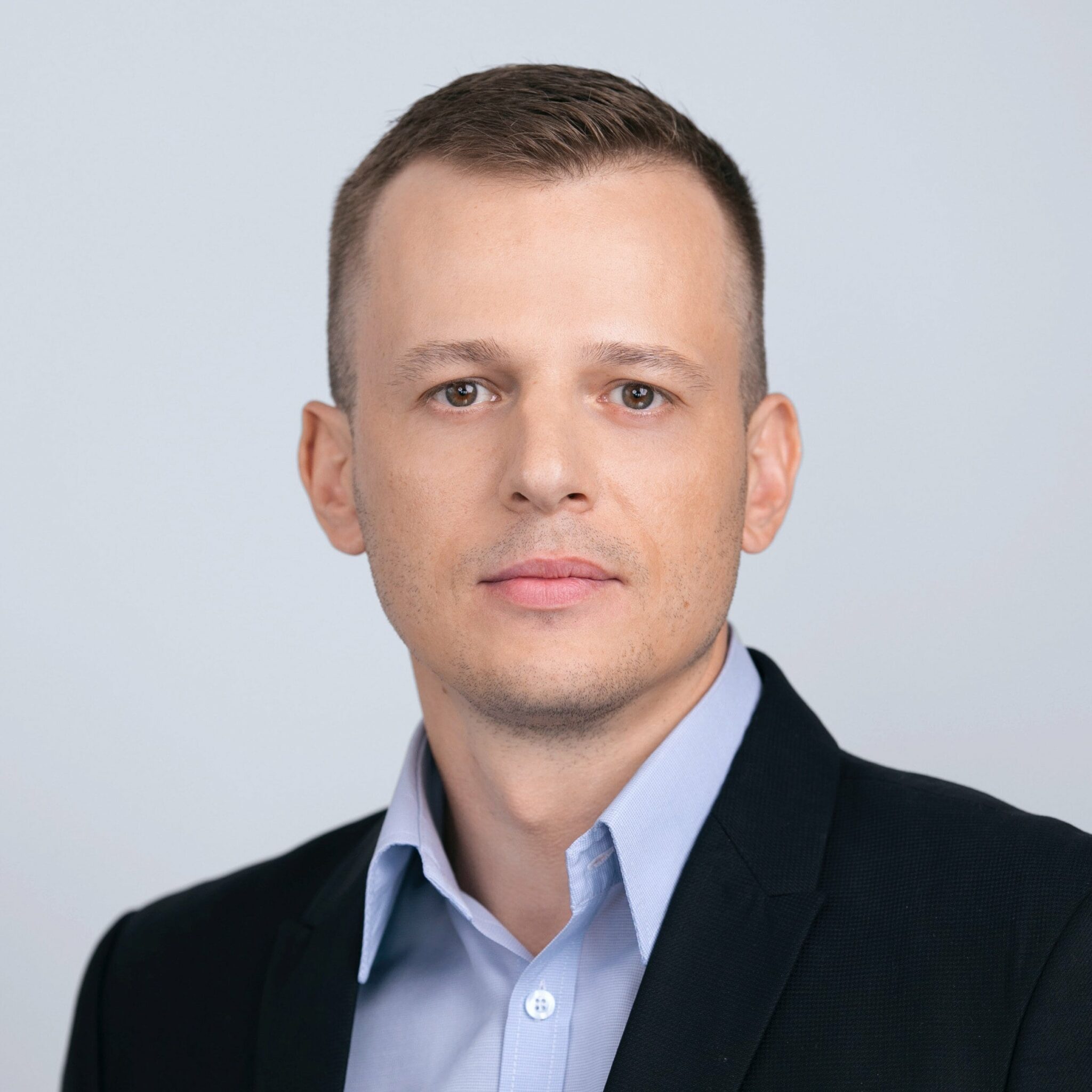 Contact the Staticus team | Staticus