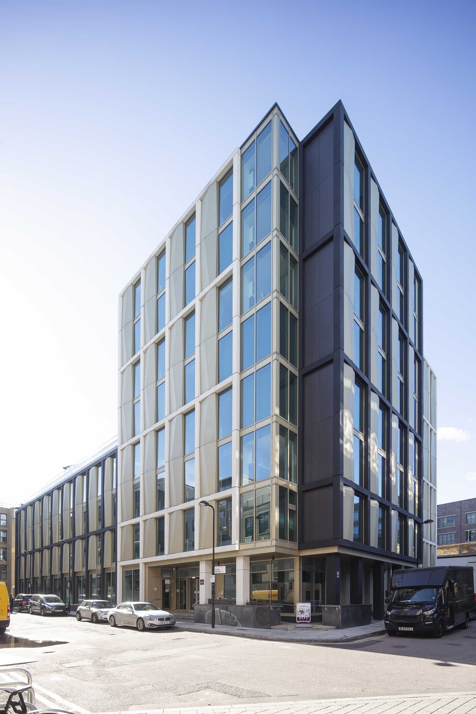 Long Street - Staticus